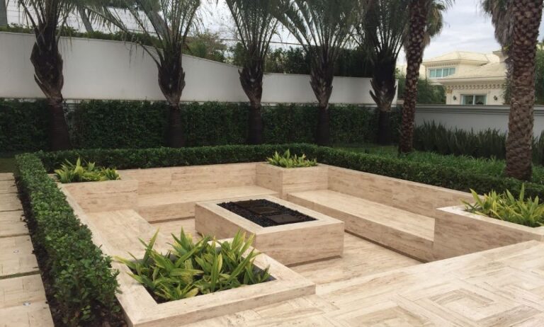 Piso Travertino: conheça as características e aplicações do revestimento